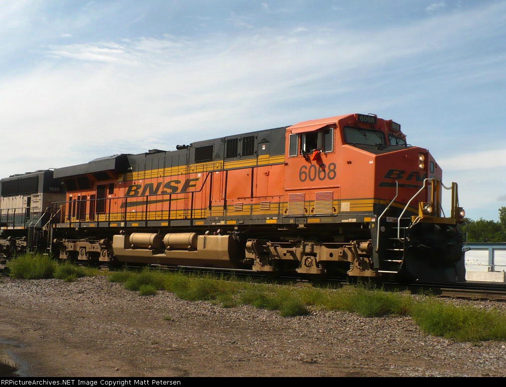 BNSF 6068